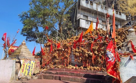 Famous Mahakali Temple Pavagadh, Gujarat - Guiada